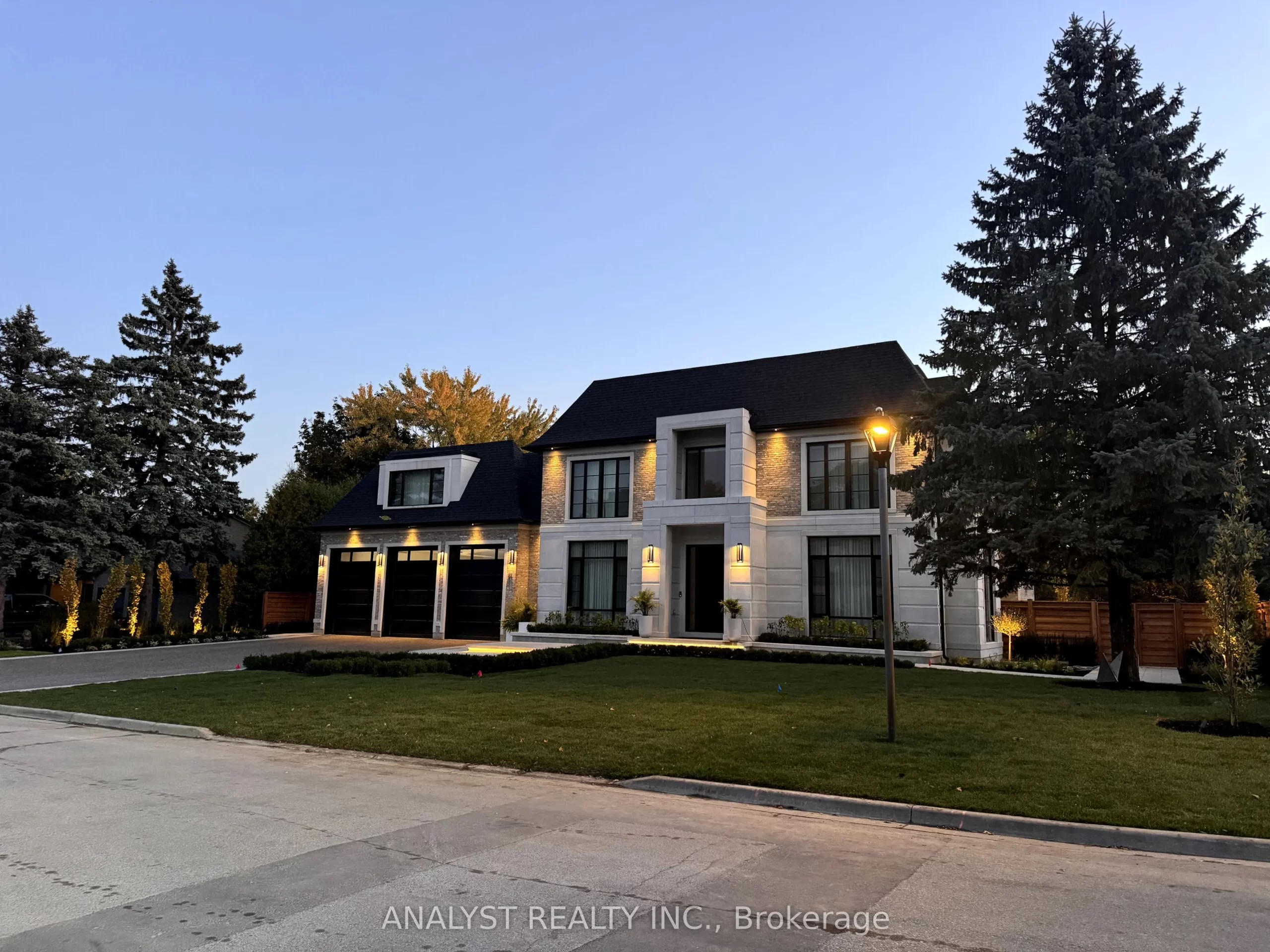 Noble in Nobleton - Rock Cliff Custom Homes